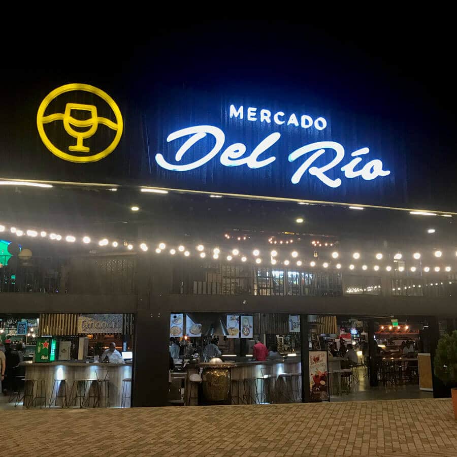 Mercado del Río en Medellín
